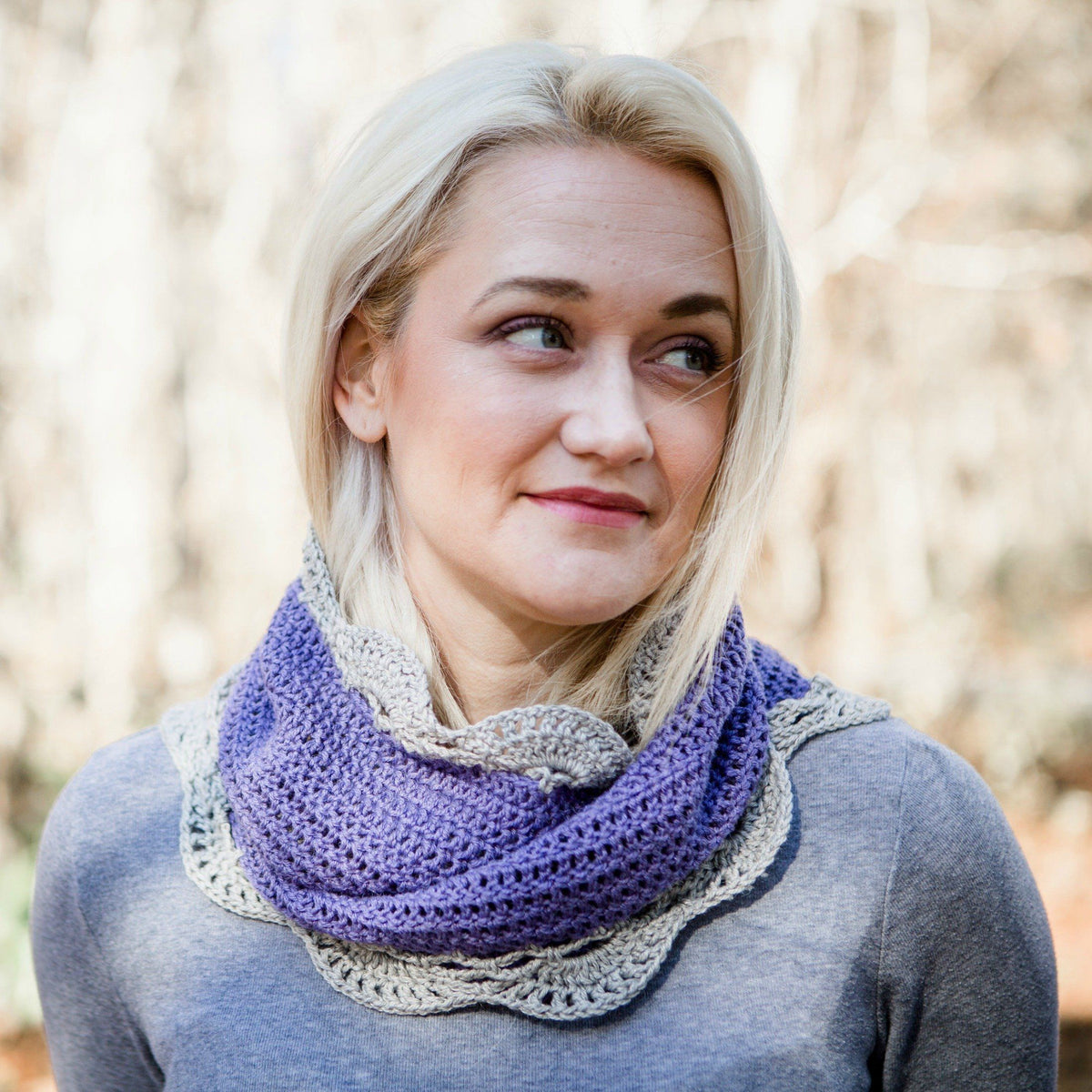 Free Mobious Crochet Pattern- Twisted Cowl – FurlsCrochet
