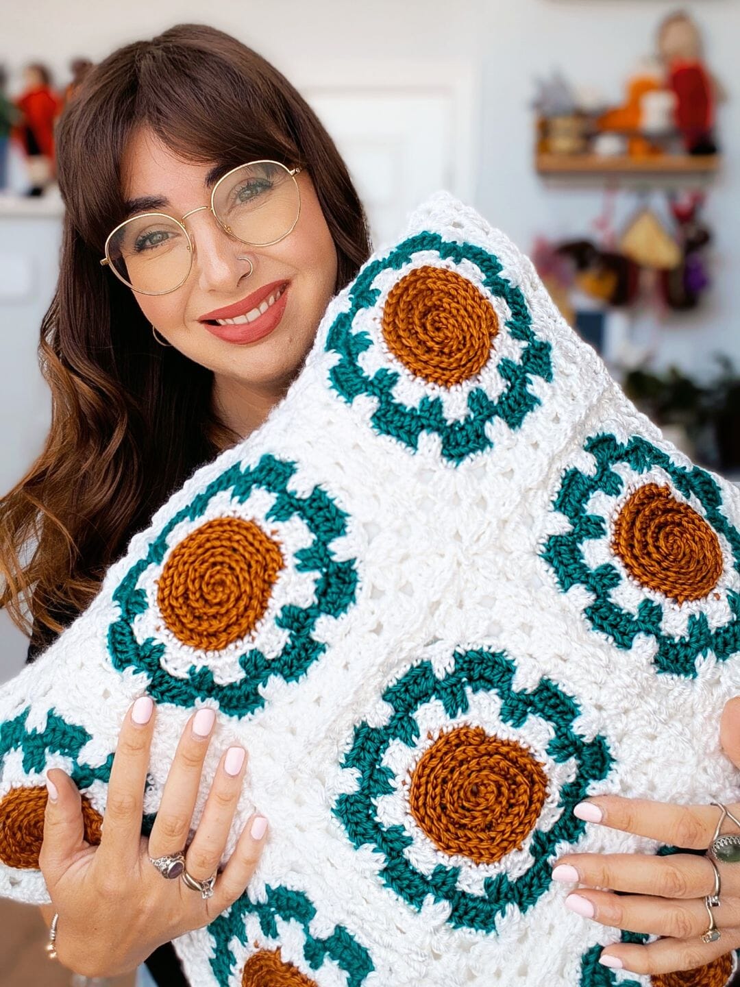 Free Crochet Pattern: Gears Are Turning Pillow – FurlsCrochet