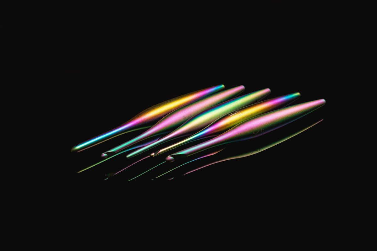 Aura Streamline Metal Crochet Hooks | Furls Crochet – FurlsCrochet