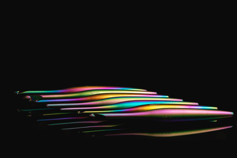 Aura Streamline Metal Crochet Hooks | Furls Crochet – FurlsCrochet