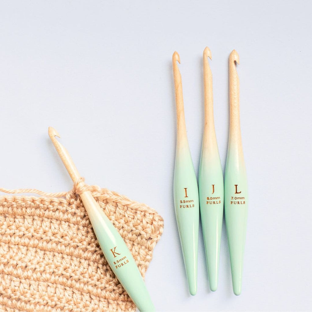Limited Edition Sage Ombre Streamline Wood Crochet Hooks – FurlsCrochet