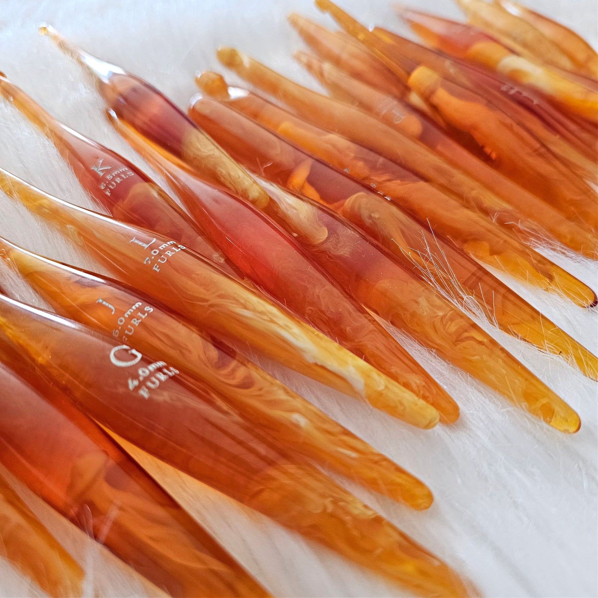 Leo Streamline Zodiac Ergonomic Crochet Hooks – FurlsCrochet