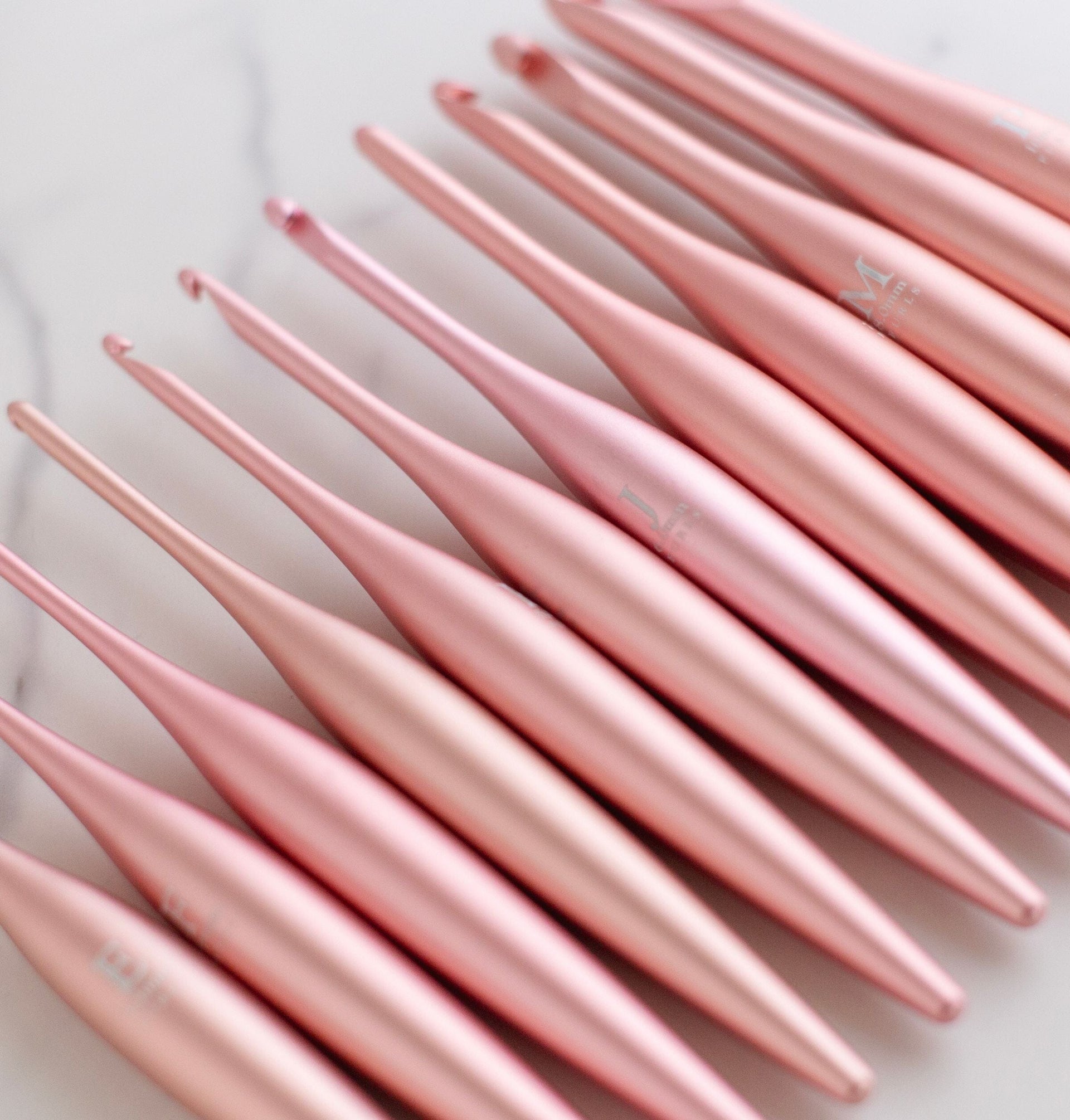 Blush Streamline Metal Crochet Hooks – FurlsCrochet